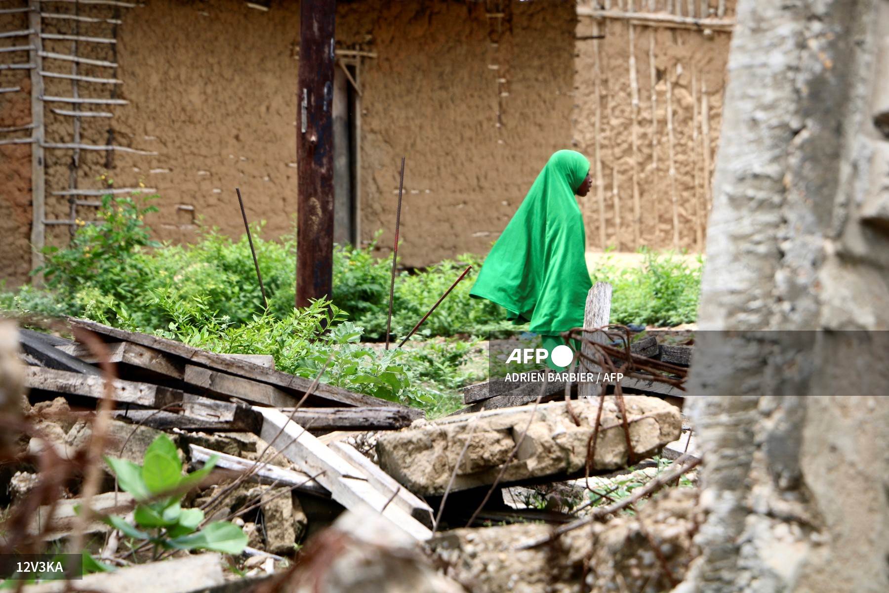 𝐌𝐨𝐳𝐚𝐦𝐛𝐢𝐪𝐮𝐞: 𝐝𝐞 𝐩𝐥𝐮𝐬 𝐞𝐧 𝐩𝐥𝐮𝐬 𝐝'𝐞𝐧𝐟𝐚𝐧𝐭𝐬 𝐞𝐧𝐥𝐞𝐯𝐞́𝐬 𝐩𝐚𝐫 𝐮𝐧 𝐠𝐫𝐨𝐮𝐩𝐞 𝐥𝐢𝐞́ 𝐚̀ 𝐥'𝐄𝐭𝐚𝐭 𝐈𝐬𝐥𝐚𝐦𝐢𝐪𝐮𝐞 (𝐄𝐈) 𝐬𝐞𝐥𝐨𝐧 ...